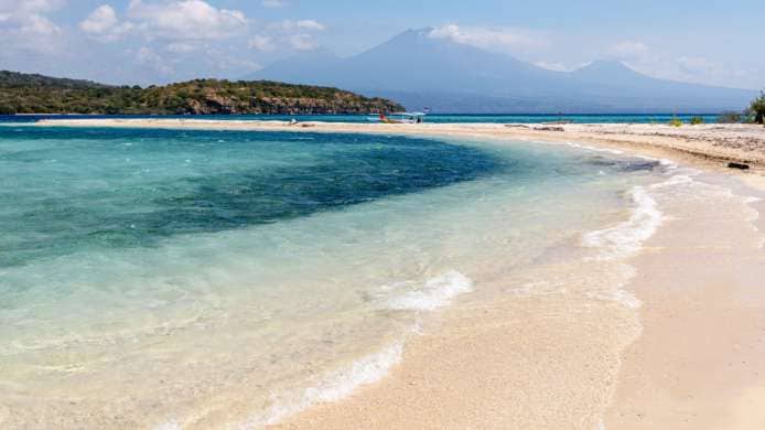 As 17 praias mais bonitas da Indonésia | Costa Cruzeiros