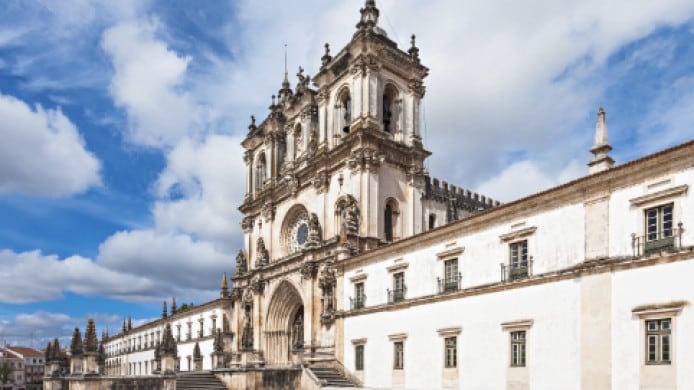 O impressionante Mosteiro de Alcobaça | C-Magazine